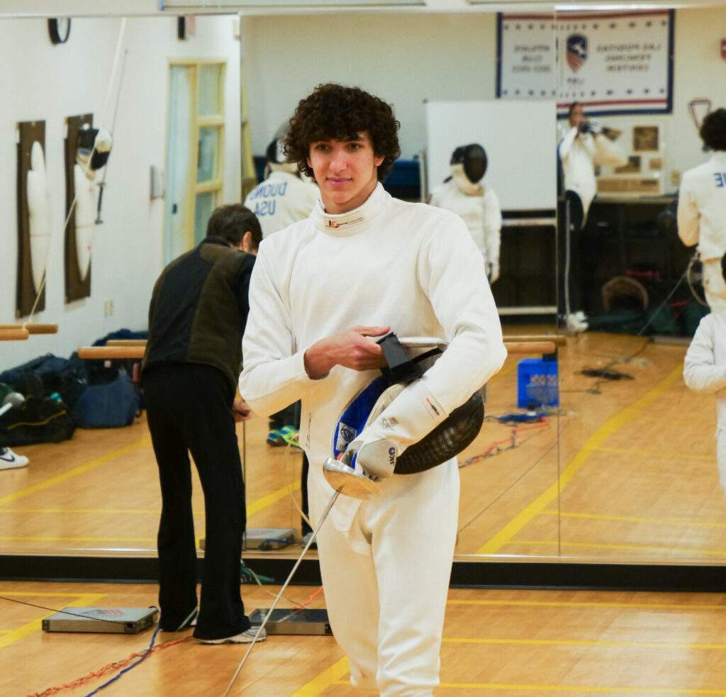 Fencing extraordinaire puts LPC fencing on the map – The Express