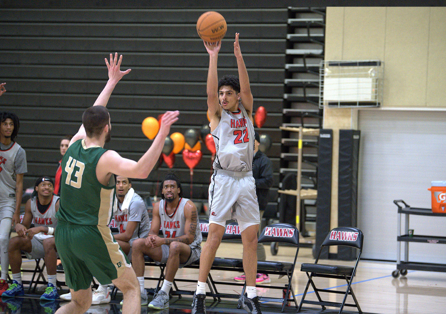 Zach Shamieh shines for Hawks on Sophomore Night – The Express